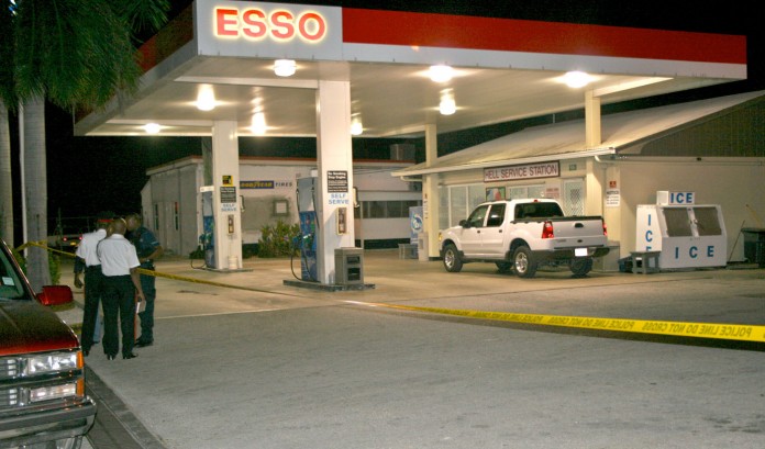 Devon Anglin not guilty of child’s murder - Cayman Compass