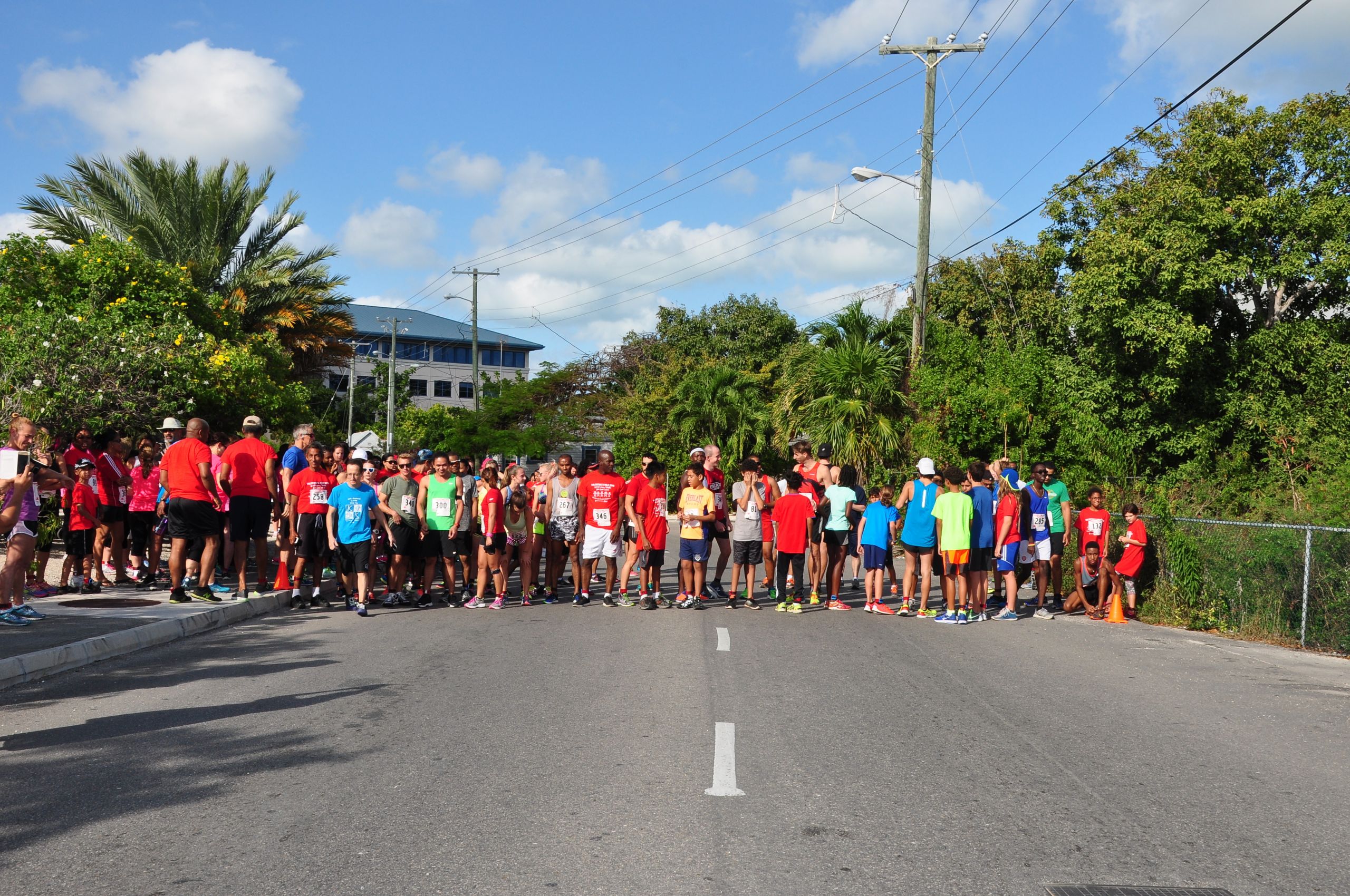 Valentine’s Mile showcases Cayman’s passion for running - Cayman Compass