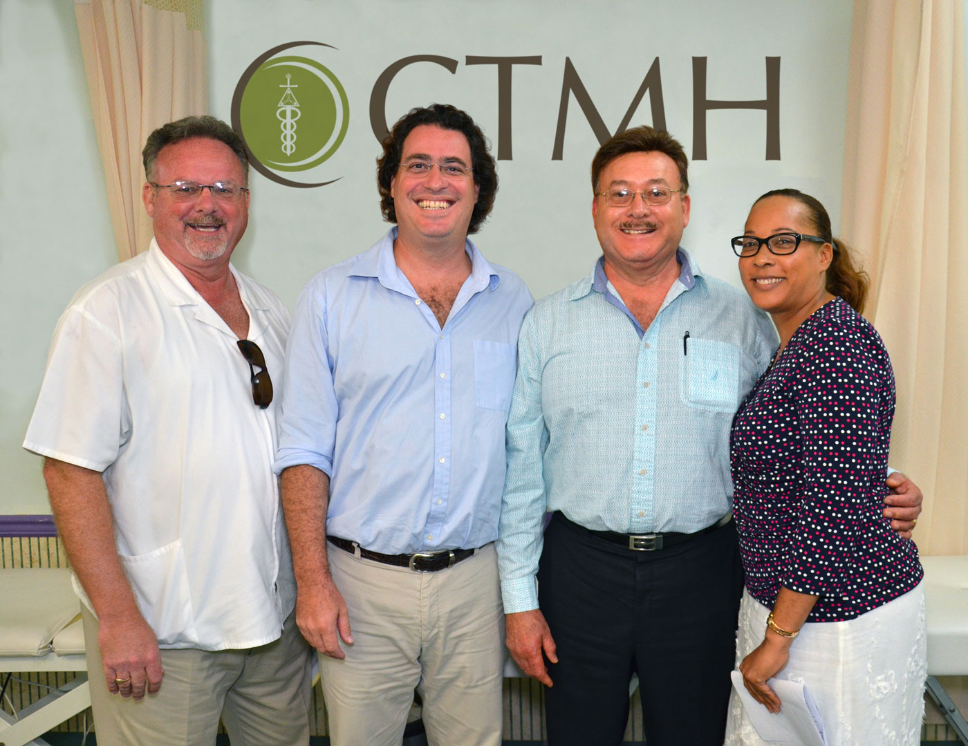 Doctors buy Tomlinson hospital - Cayman Compass