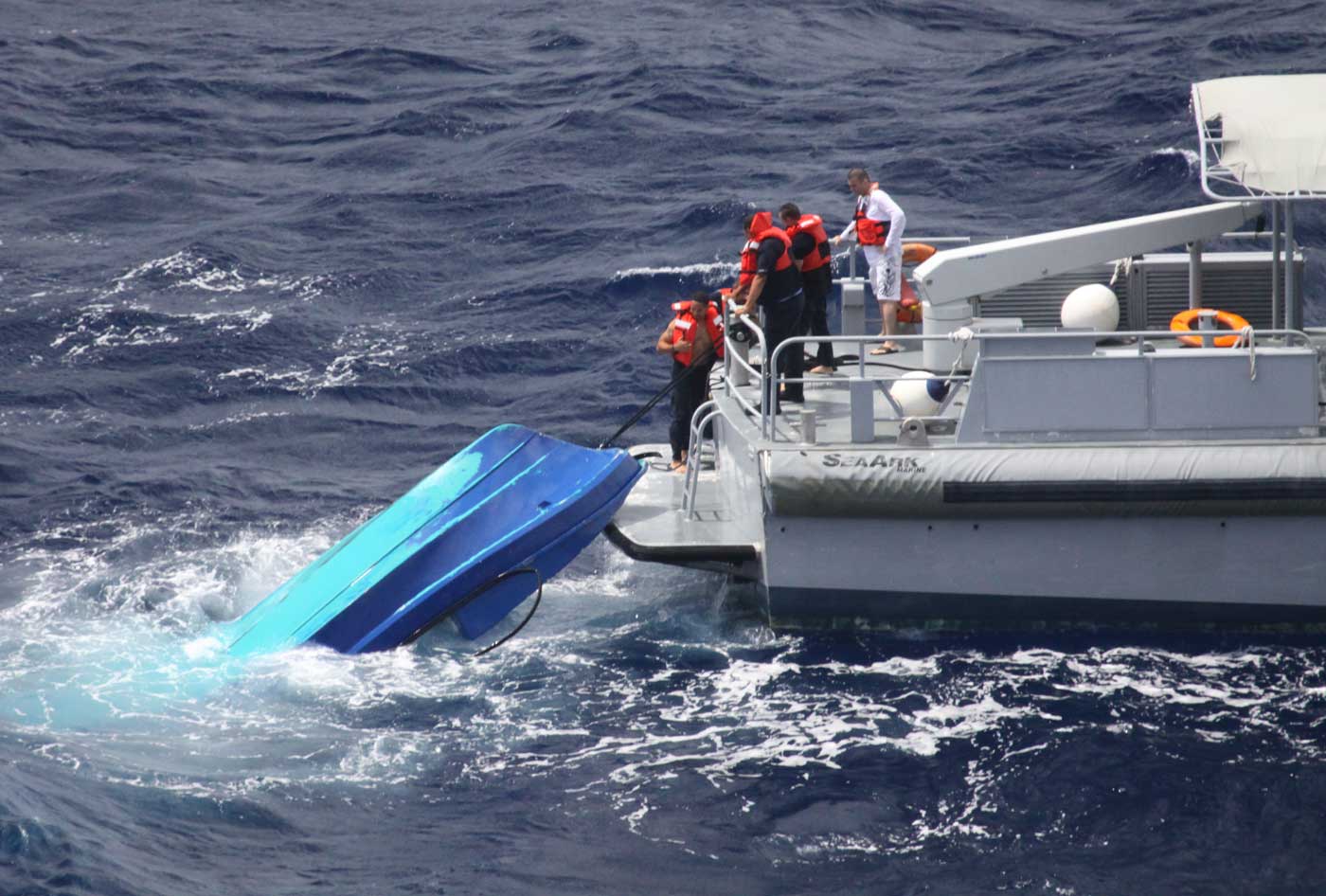 Missing boaters review supports police response - Cayman Compass