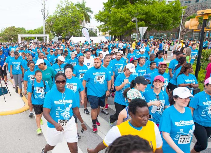 Thousands turn out for DG’s run/walk - Cayman Compass