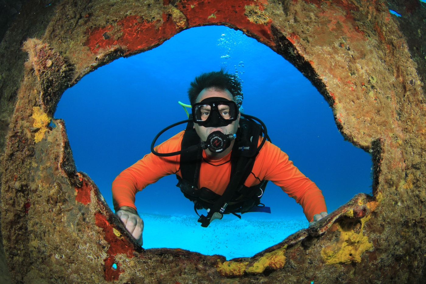 Four Cayman dive pioneers among Scuba Diving Hall of Fame honorees ...