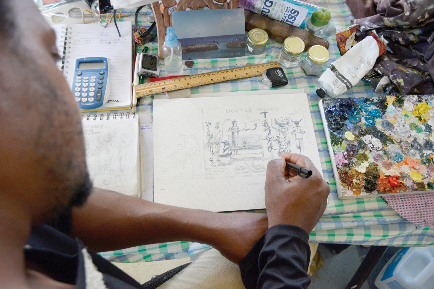 Gordon Solomon launches ‘Dr. Moody’ book - Cayman Compass