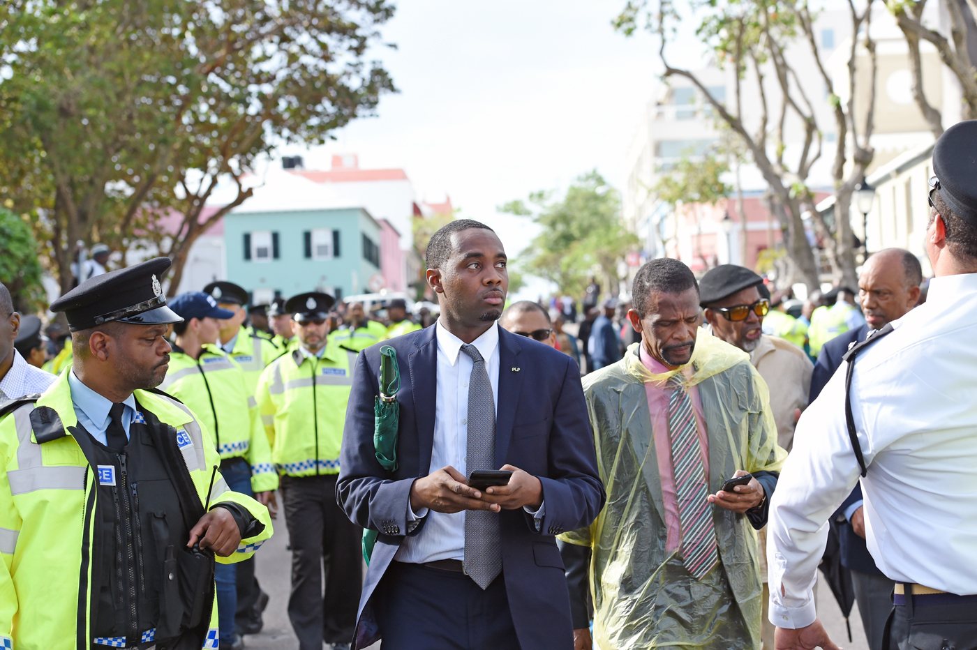Civil unrest in Bermuda over airport deal - Cayman Compass