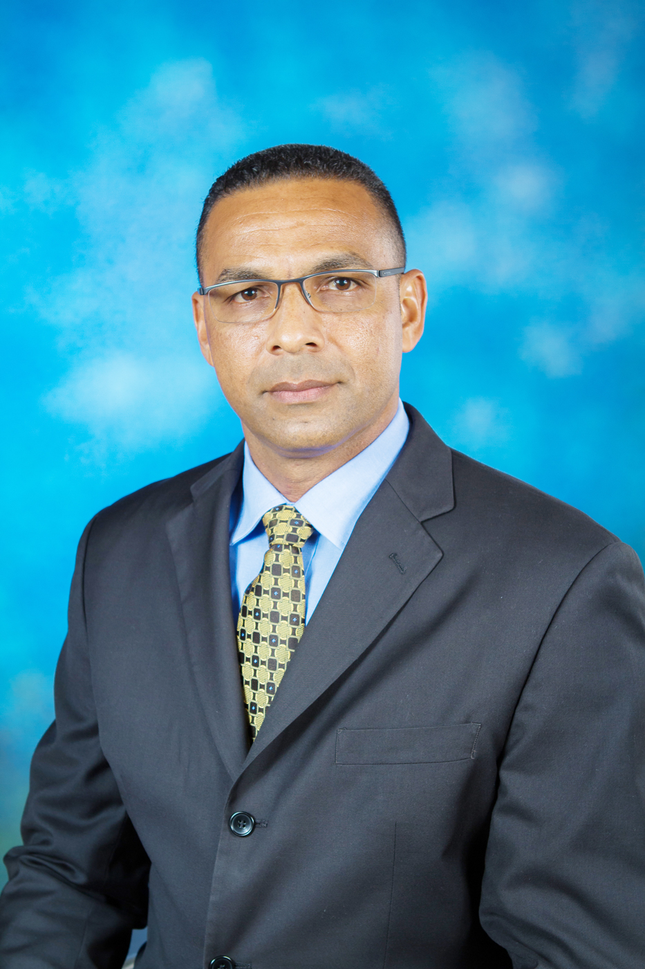 John McLean seeks to reclaim ‘dad’s’ seat - Cayman Compass