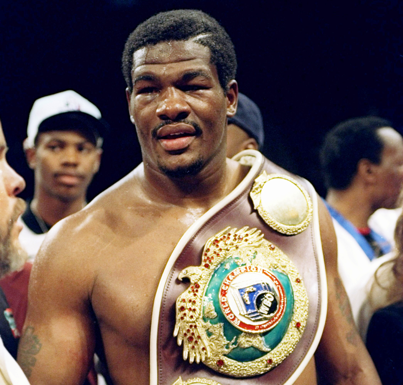 Former boxing champ Bowe to work with Cayman fighters - Cayman Compass