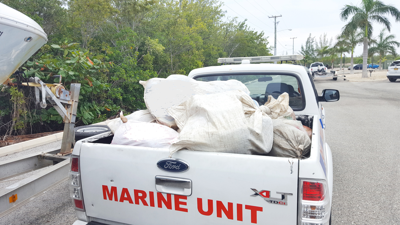 1,000 pounds of ganja found on boat - Cayman Compass