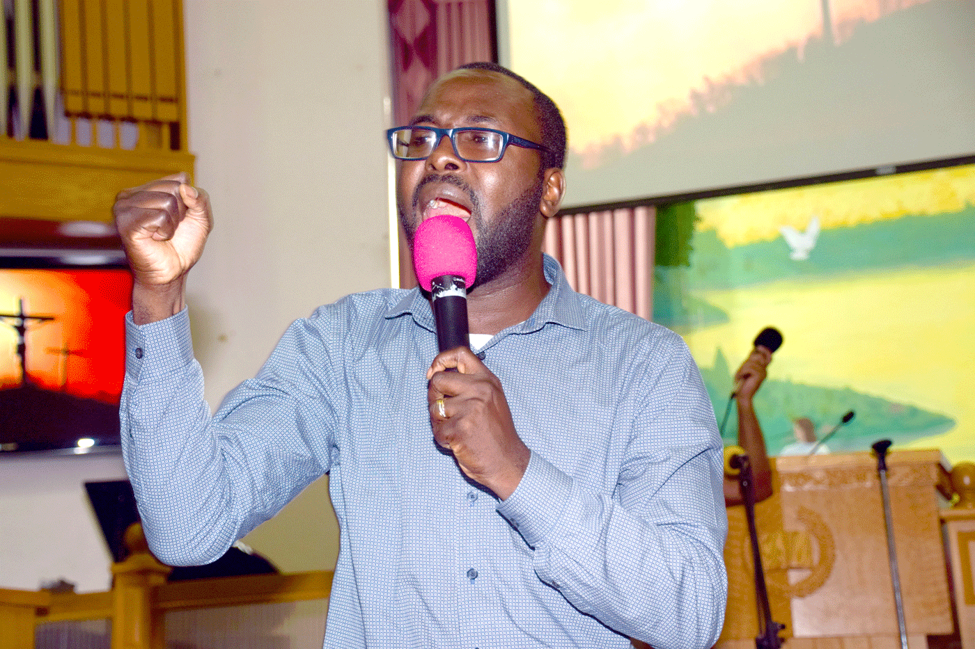 Jamaican gospel singer impresses Cayman audience - Cayman Compass