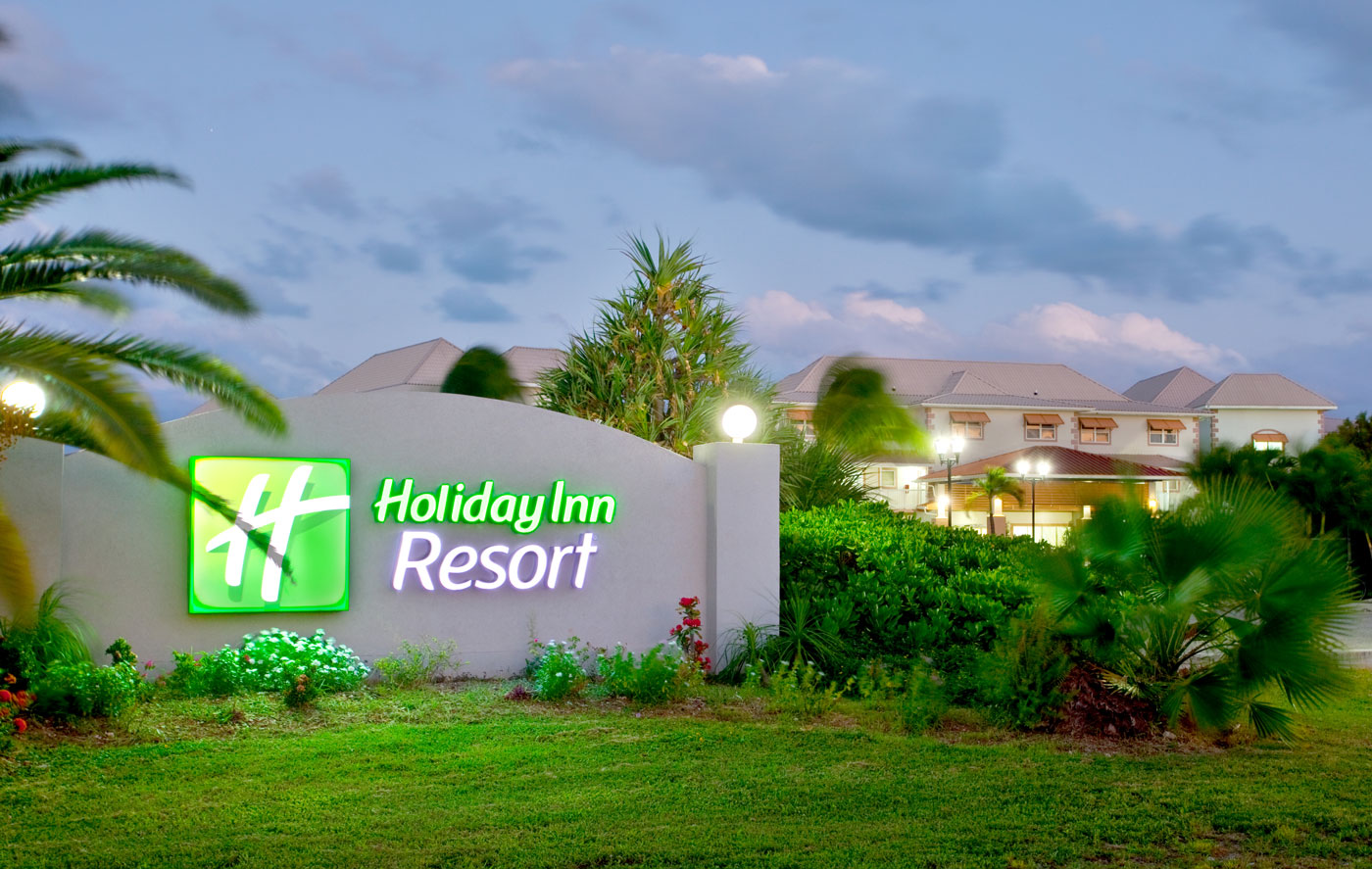 Caymanian-owned Holiday Inn hotel sold to US investor - Cayman Compass