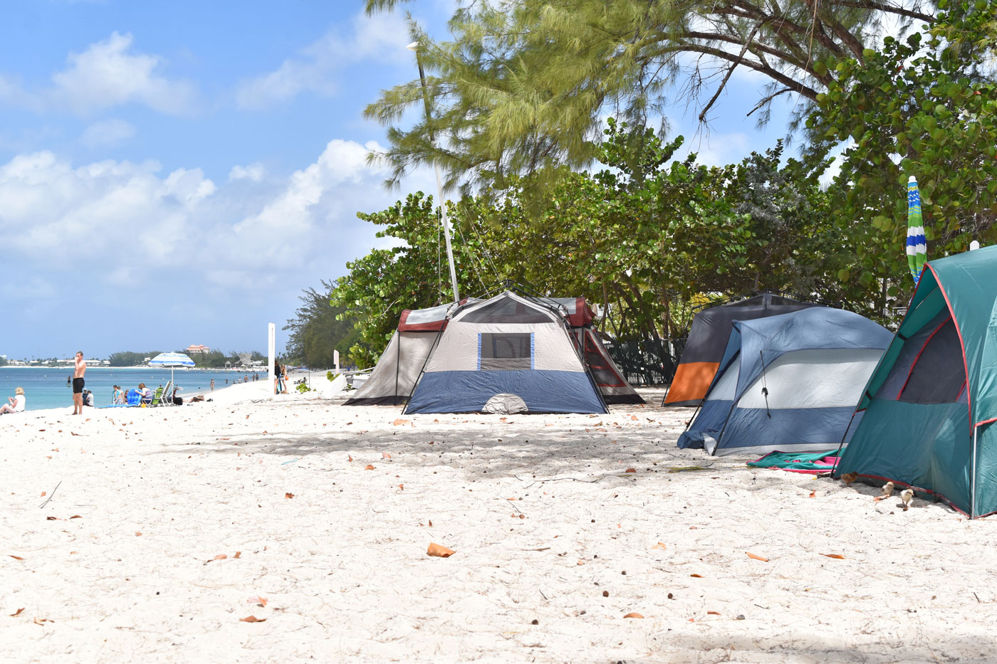 Easter campers hit the beaches - Cayman Compass