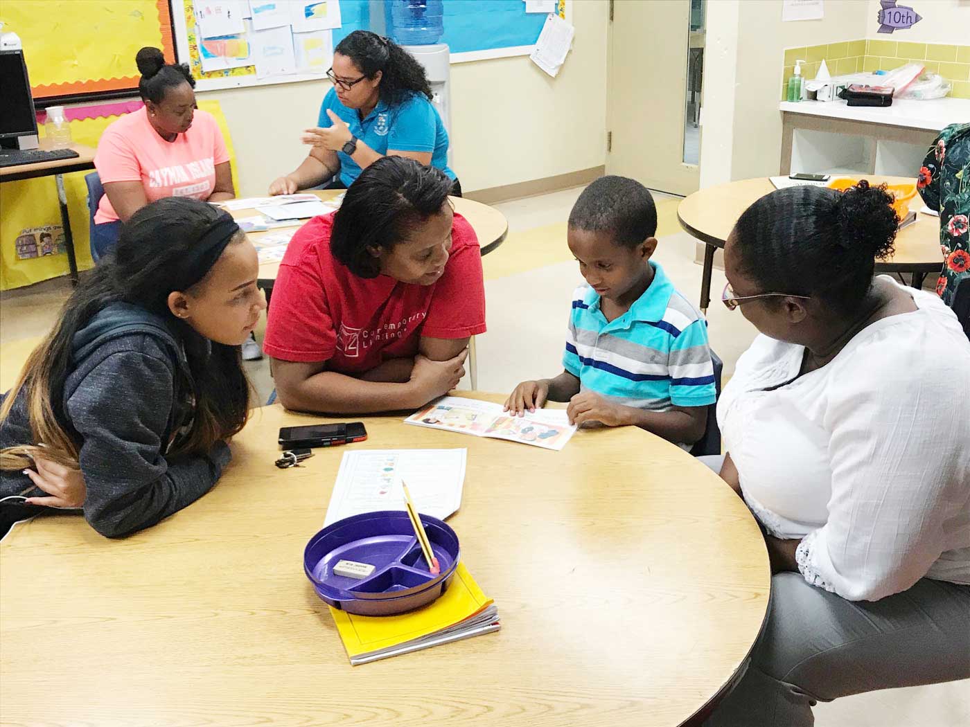 Parents get tips on helping their children read - Cayman Compass