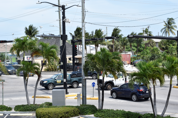 Signal at Thomas Russell Avenue, Shedden Road to undergo work - Cayman ...