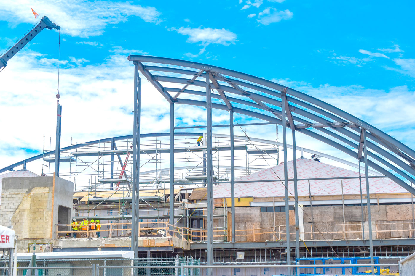 Missed deadline could delay opening of airport retail stores - Cayman ...