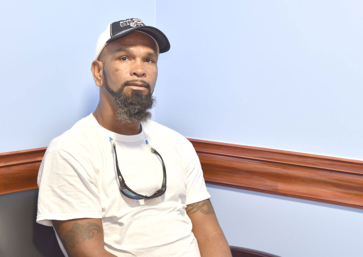 Miracle boater still missing - Cayman Compass