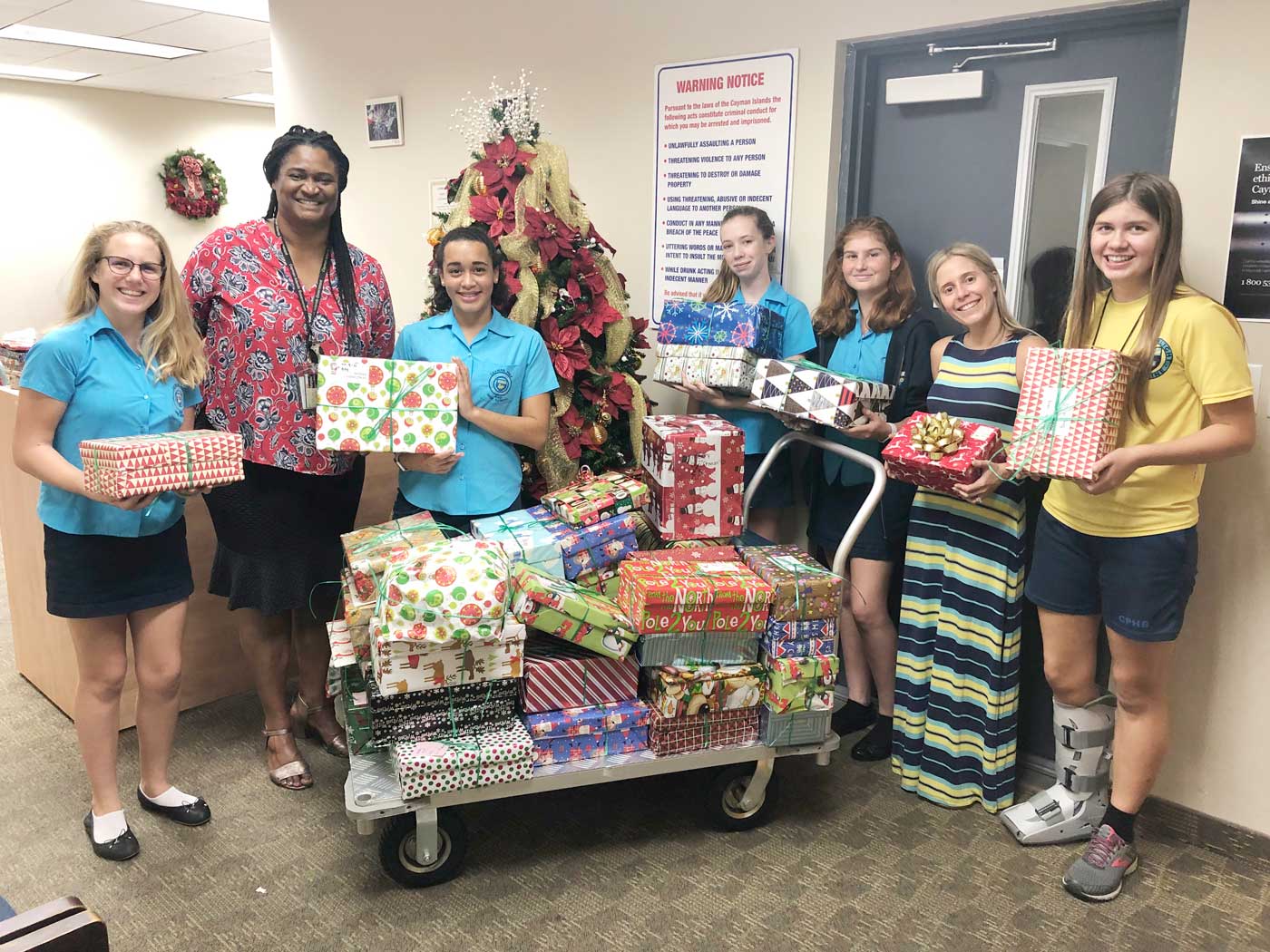 Students run ‘Smile in a Box’ gift drive - Cayman Compass