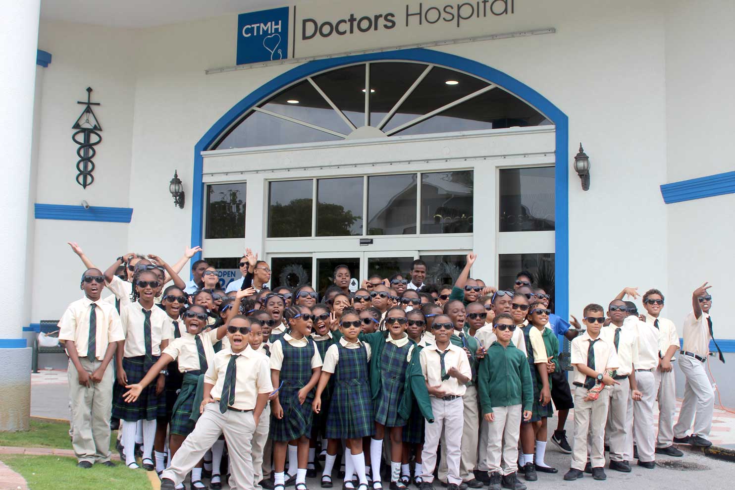 Academy students spread Christmas joy - Cayman Compass