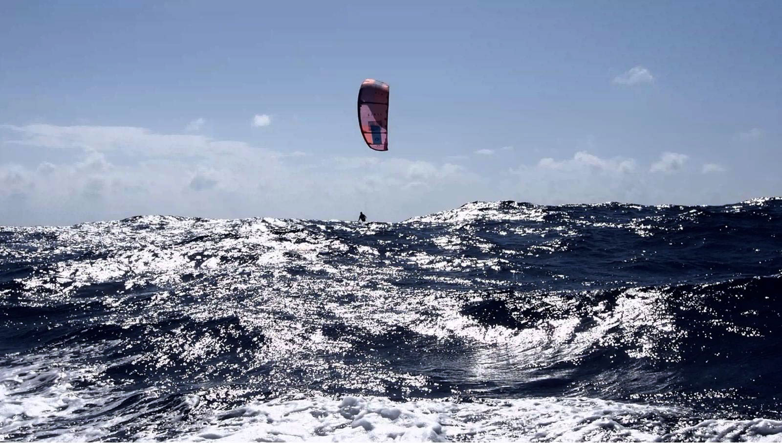 Kiteboarders battle ferocious seas in ocean crossing - Cayman Compass