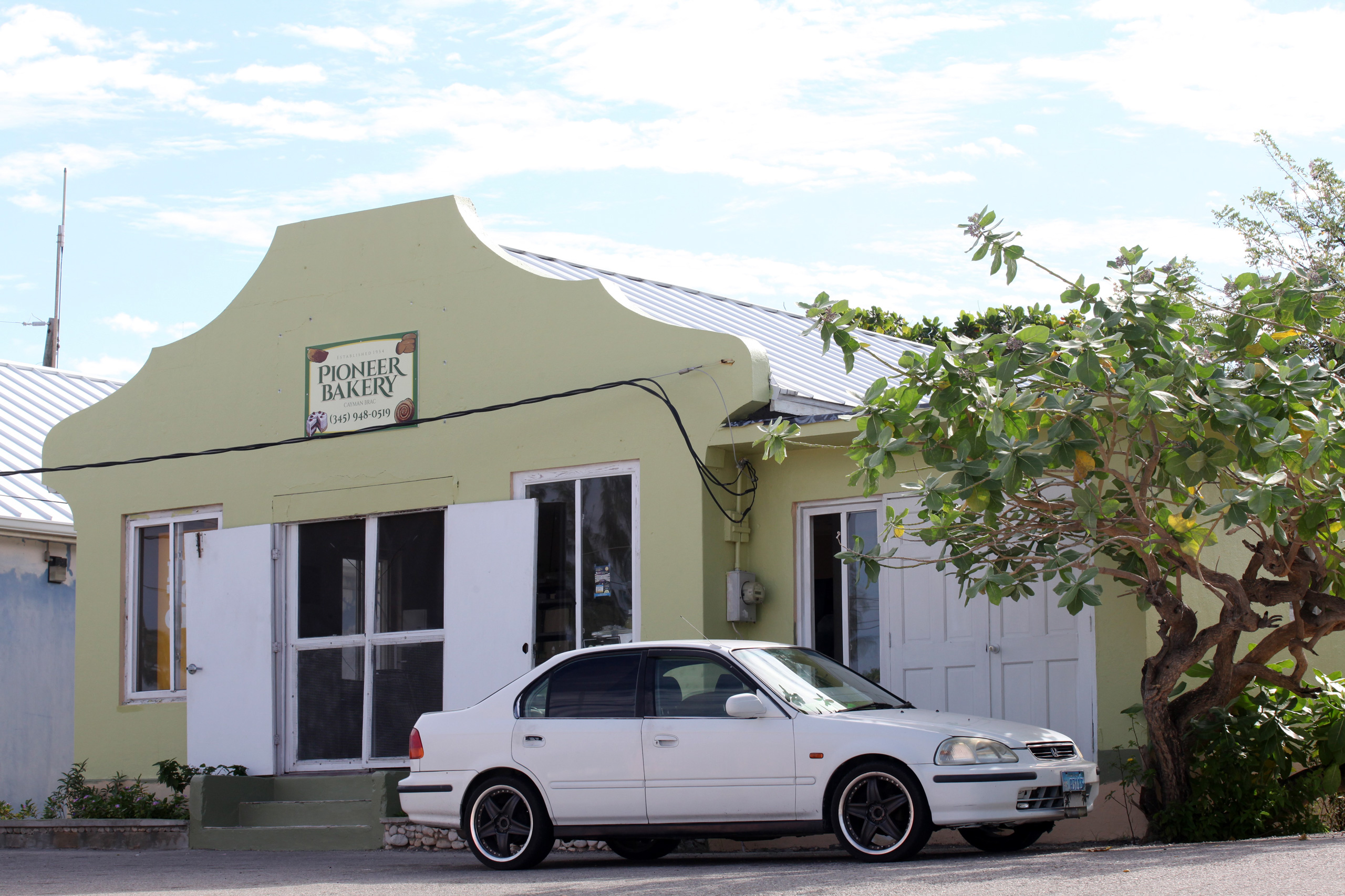 MAIN-pioneer-bakery - Cayman Compass