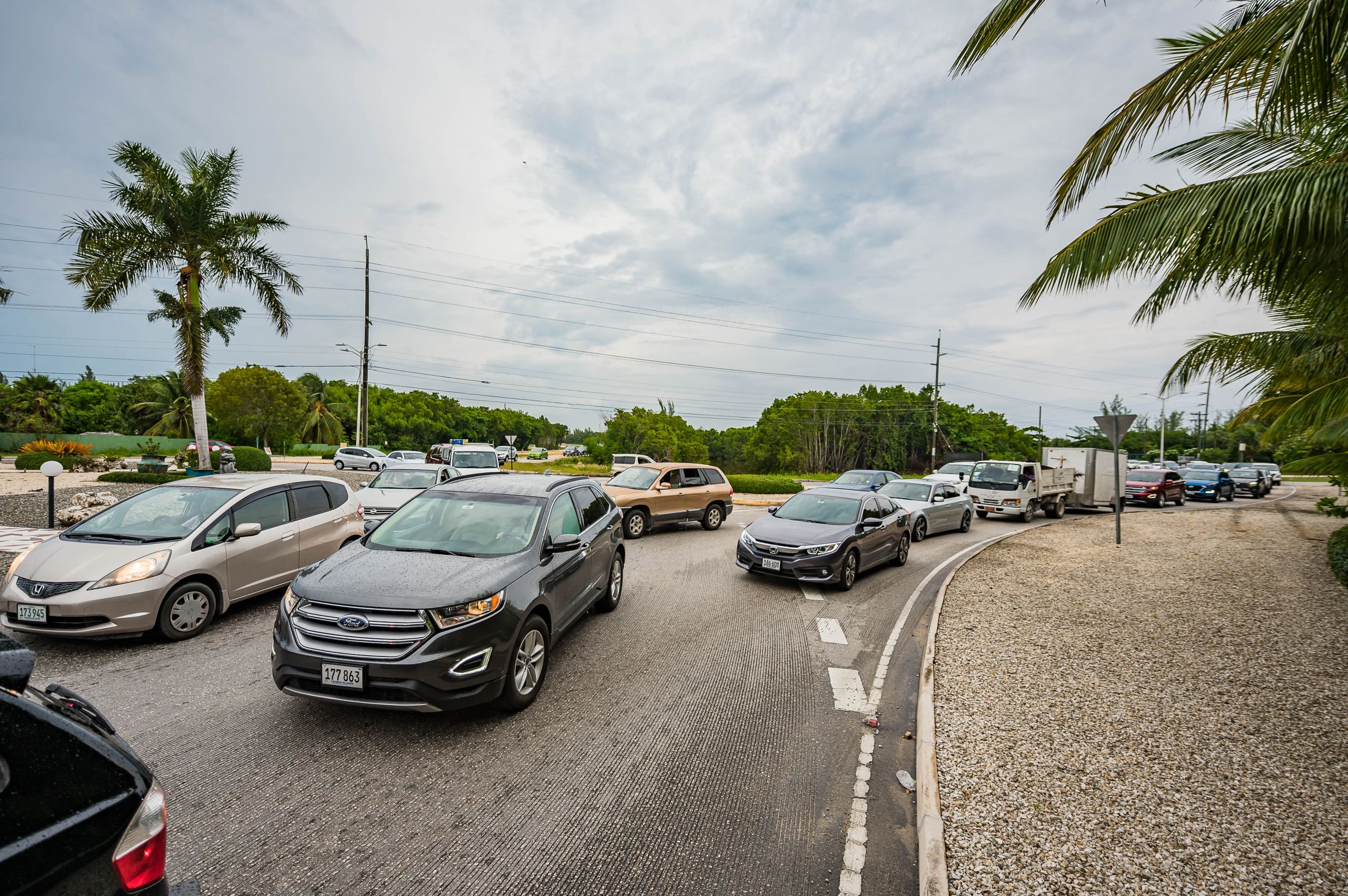 Number of vehicles continues to rise - Cayman Compass