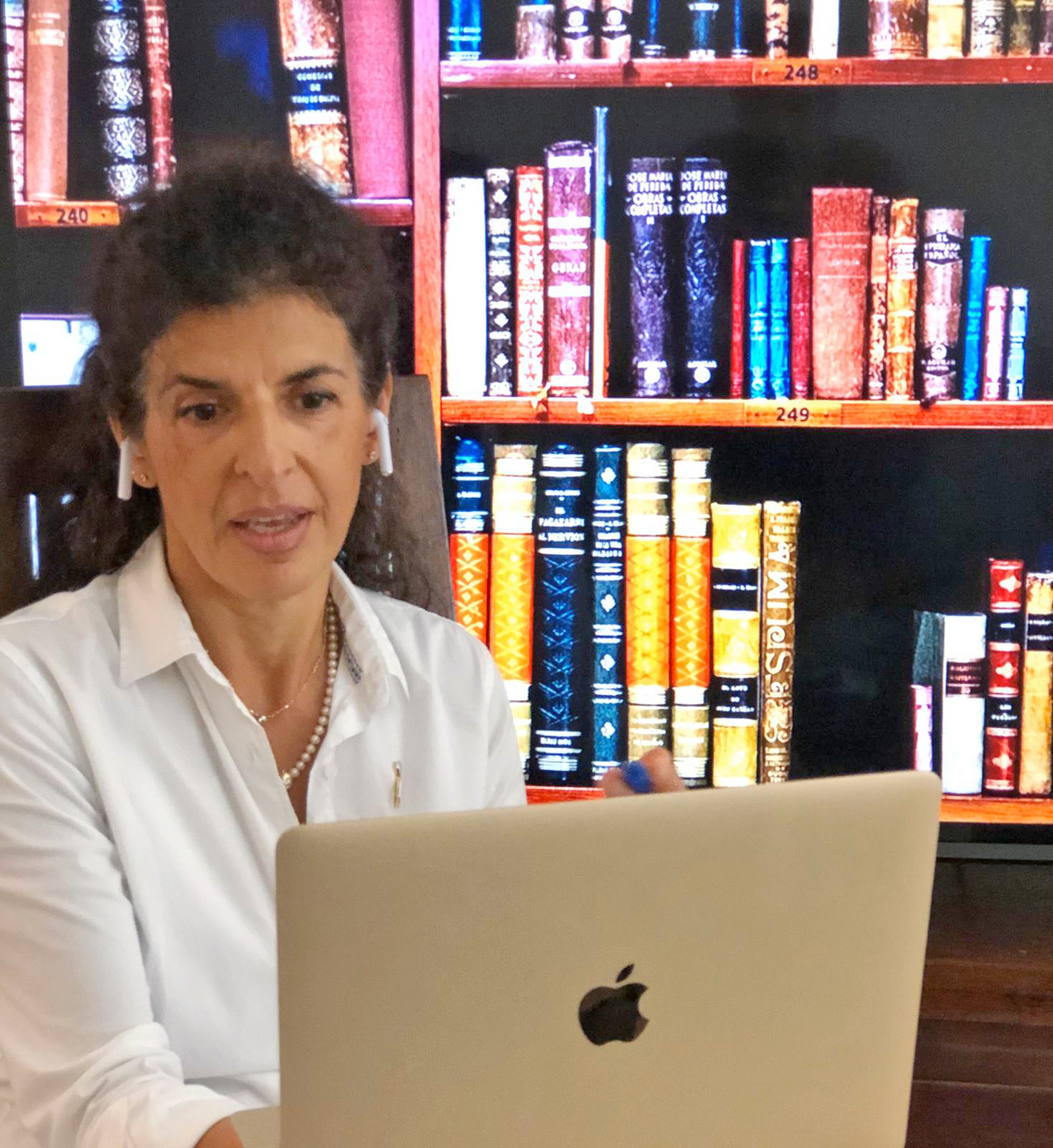 Cayman Clinic's Dr. Heidi Fahy works from home, in self-isolatio ...