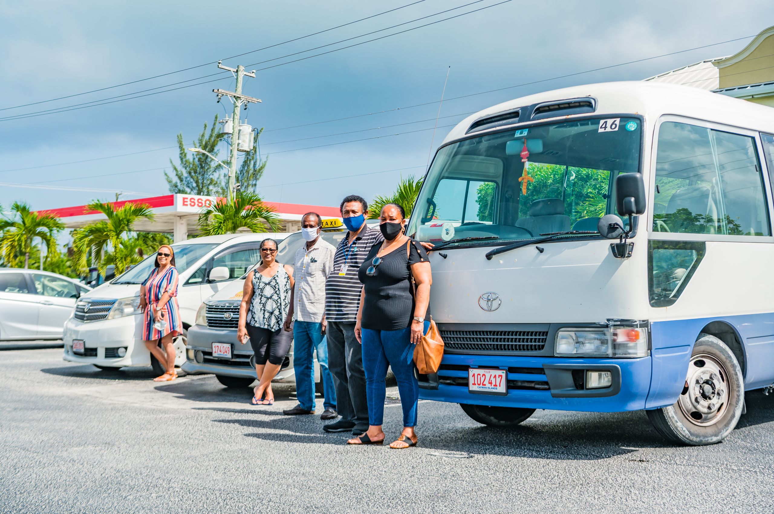 Tour bus drivers: "It's a scary situation" - Cayman Compass