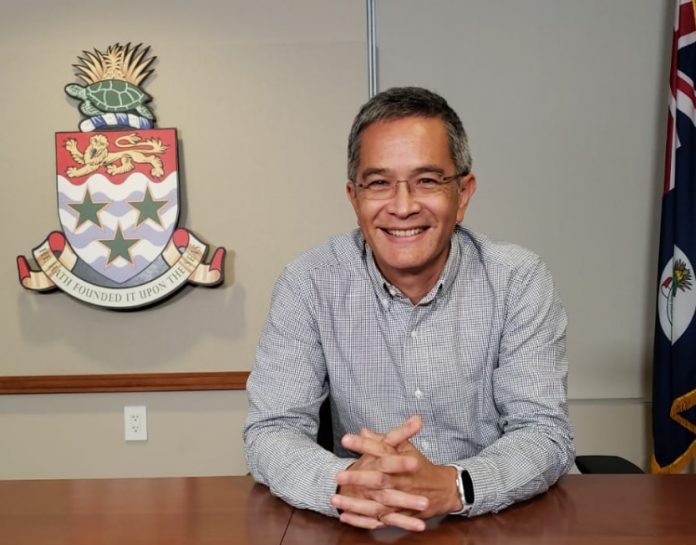 Queen awards Dr. John Lee an OBE - Cayman Compass