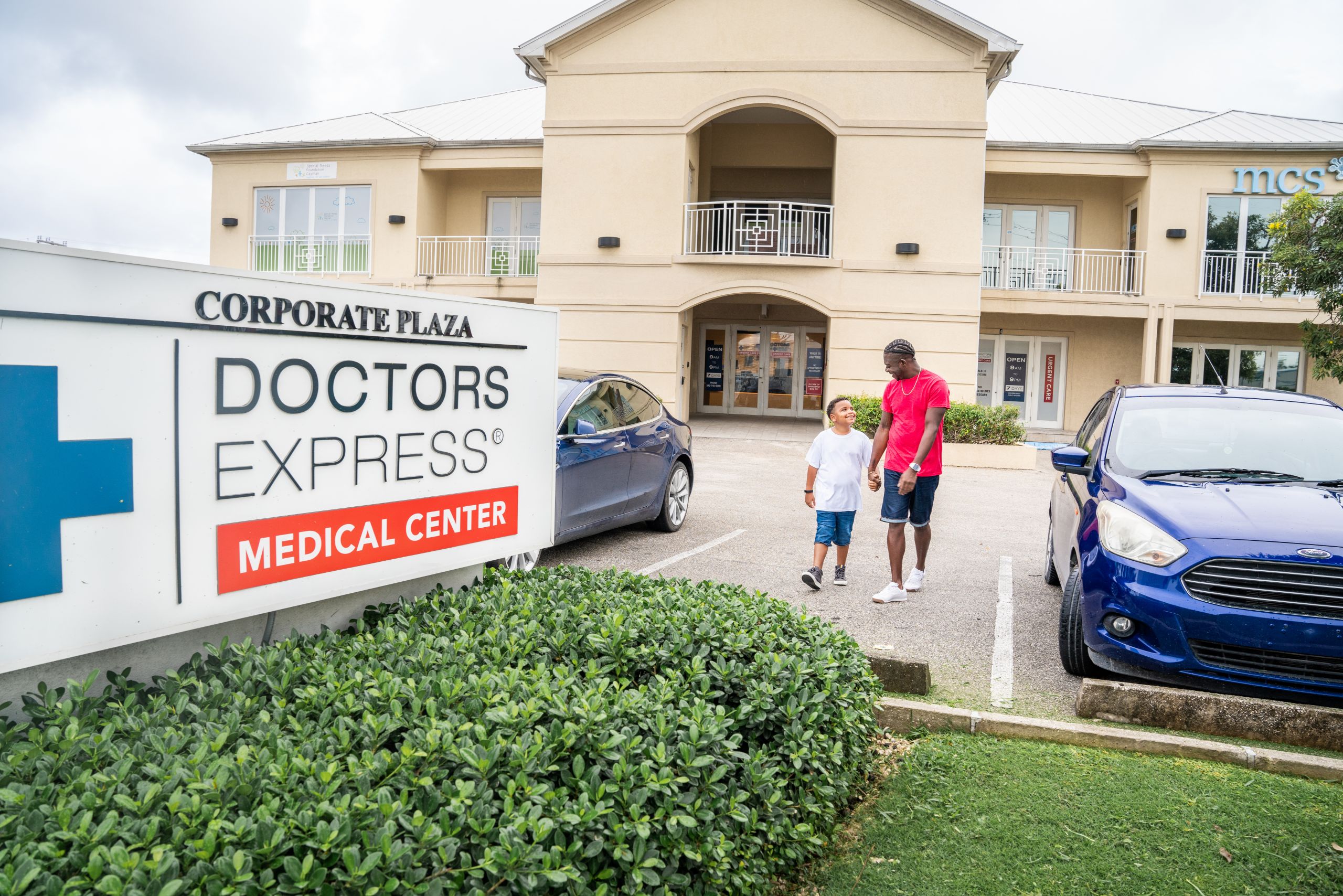JKC03332 - Cayman Compass