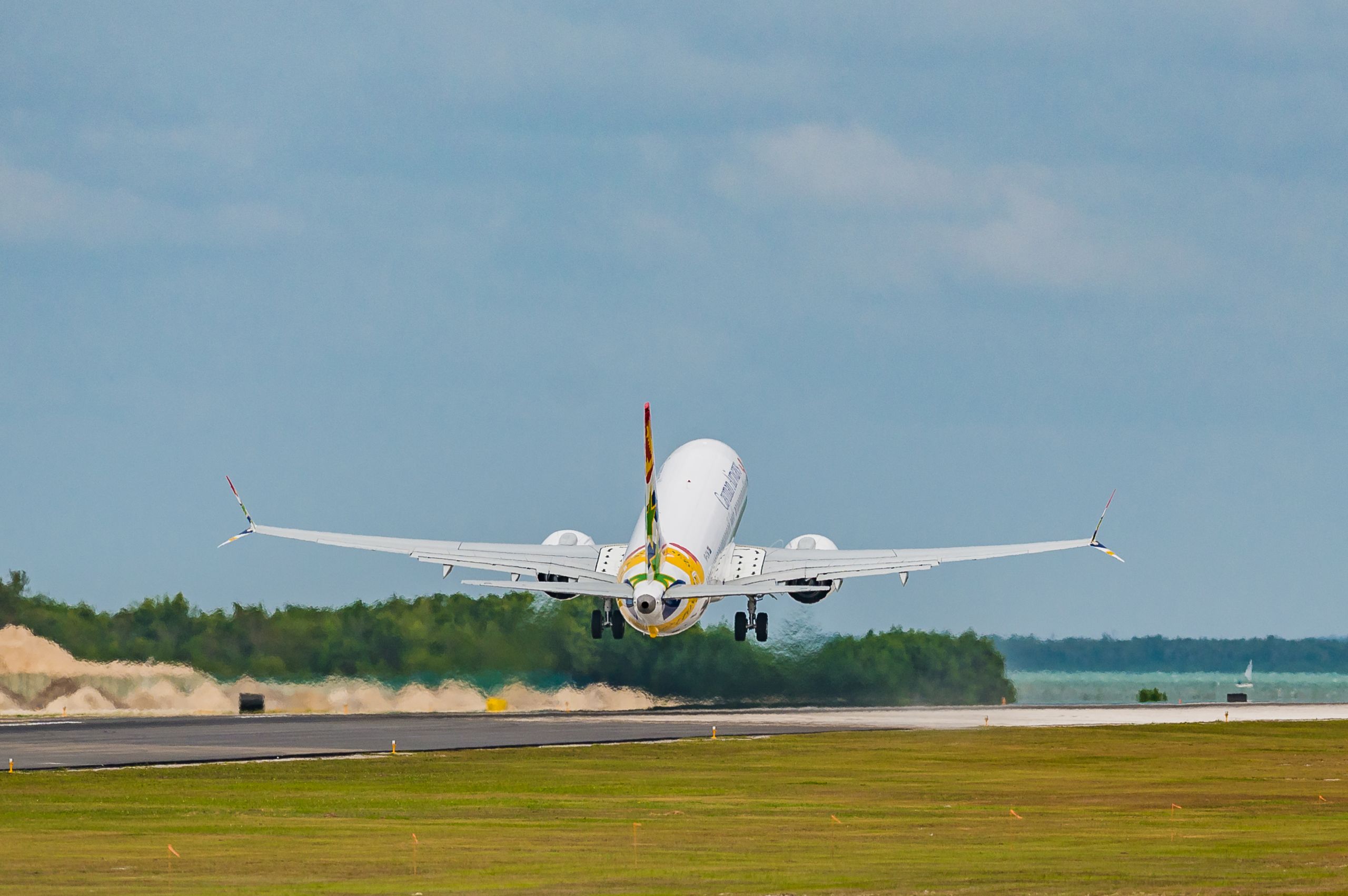 CAL's 737-8 planes set to return to service - Cayman Compass