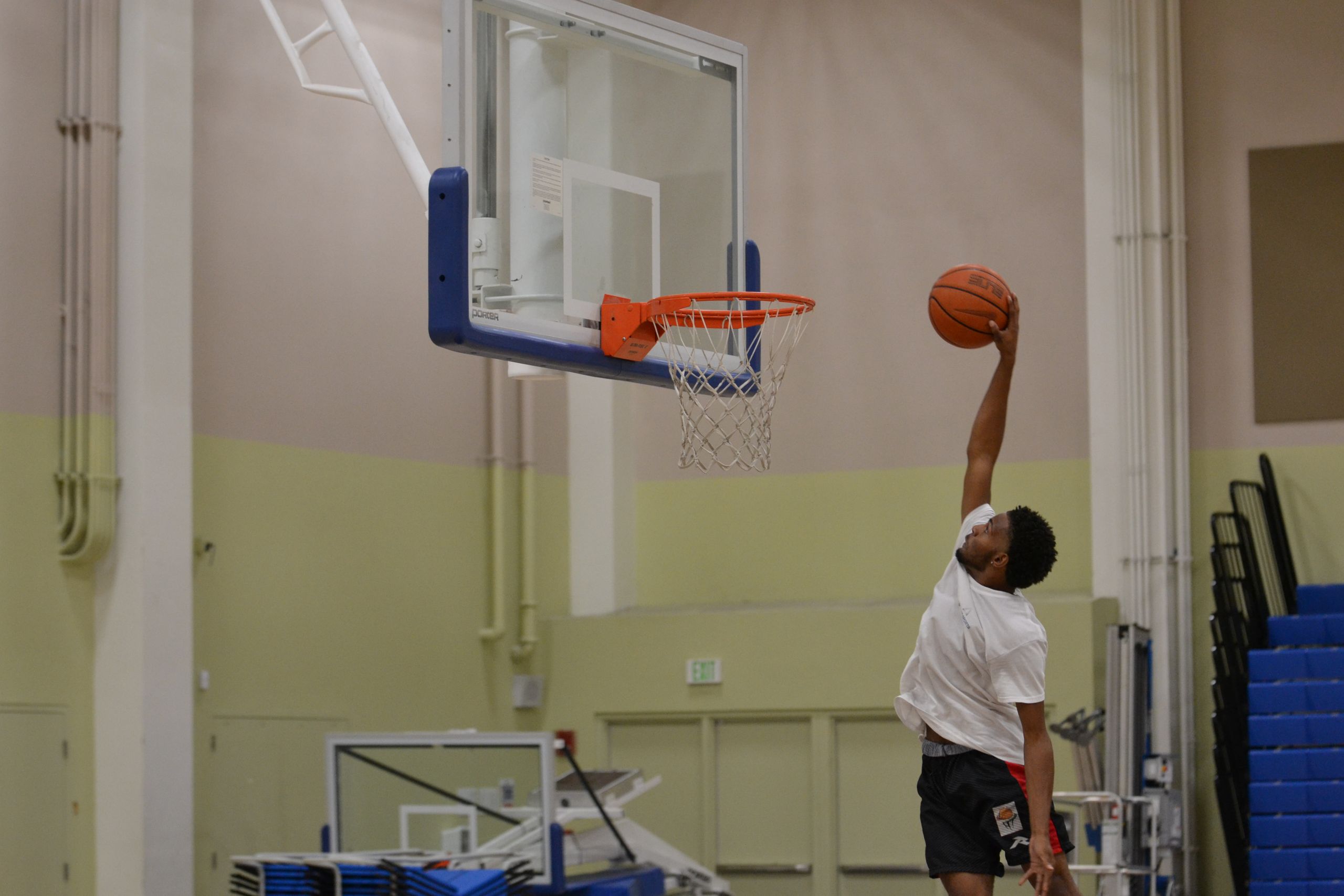 Nine Caymanian basketballers eye high school debuts in the US - Cayman ...