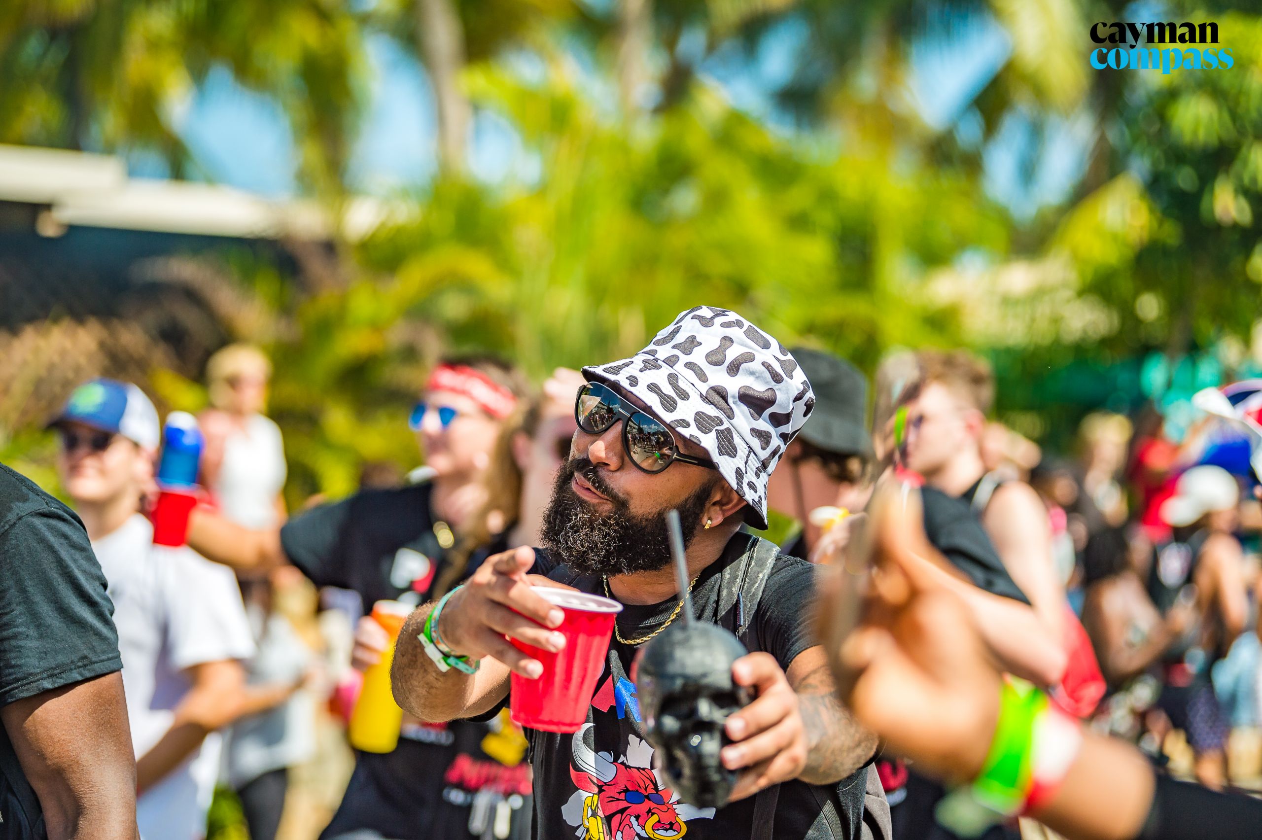 CayMAS braves heat to parade - Cayman Compass