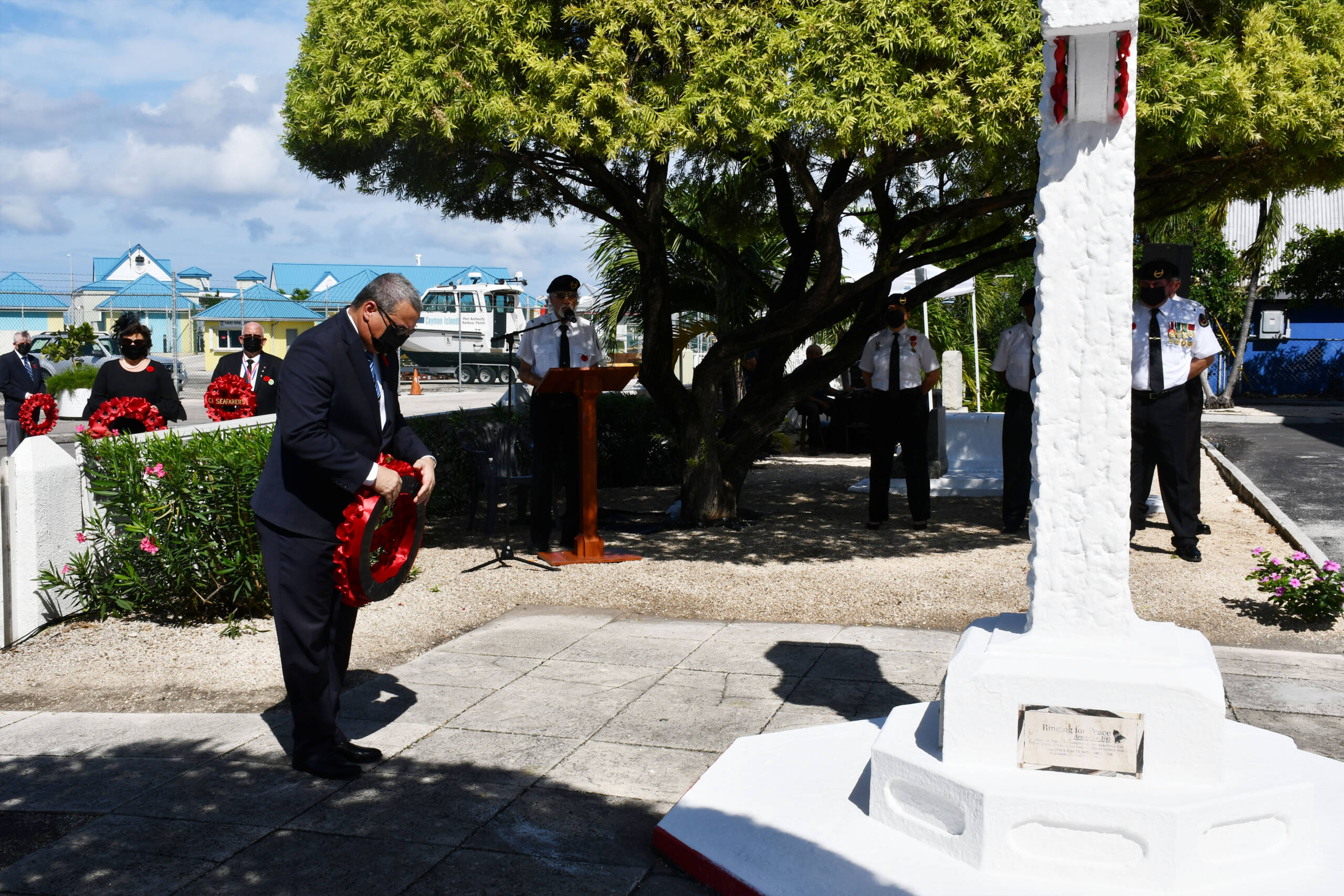 Cayman Celebrates Remembrance Day Locally And In Uk Cayman Compass