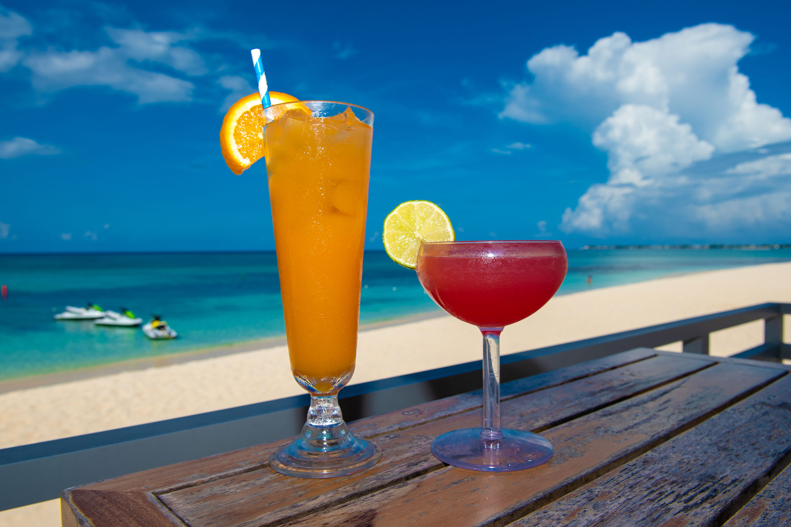 Alcohol sales hours extended for festive season - Cayman Compass