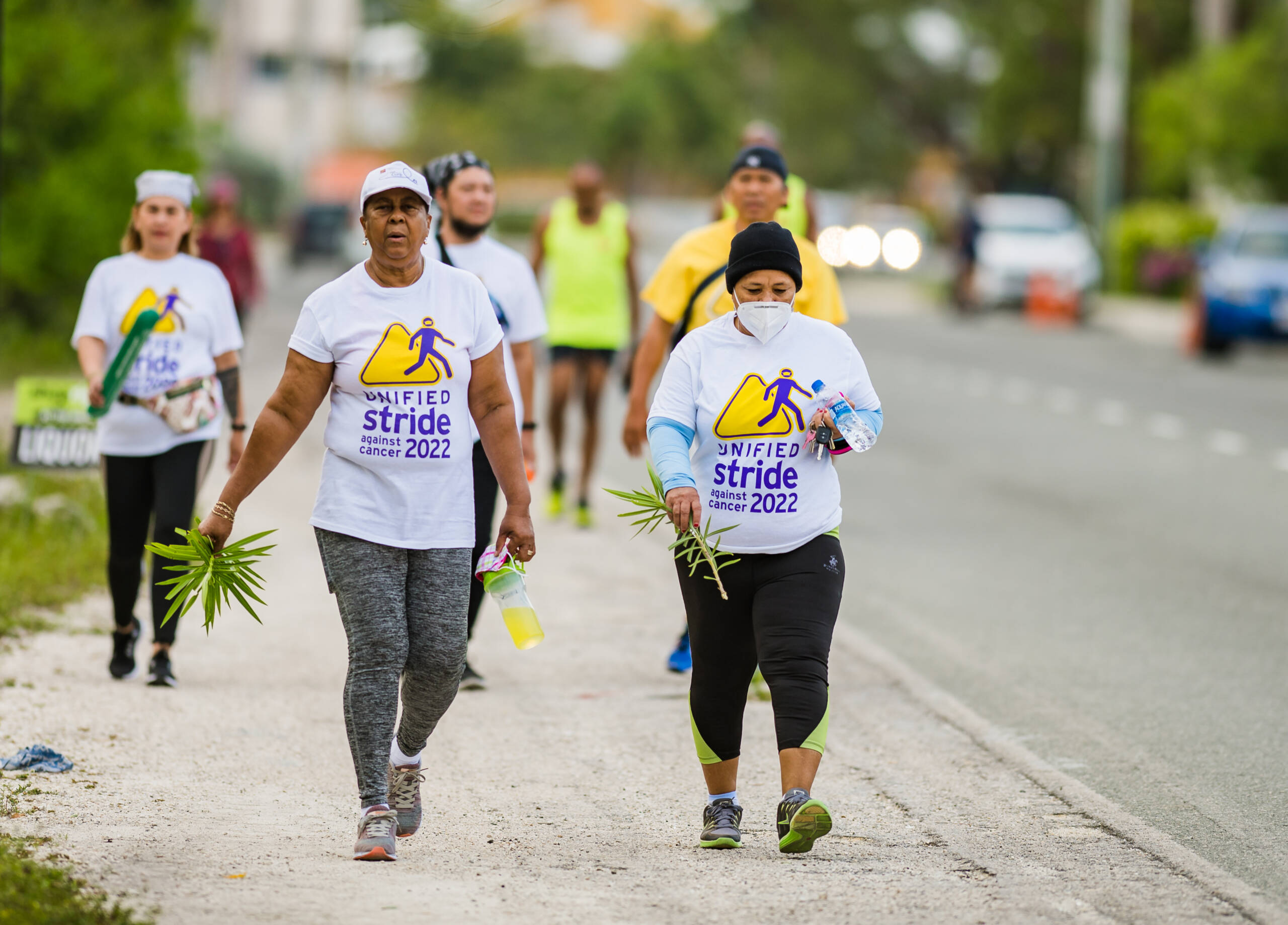 More than 1,400 turn out to ‘Stride’ solo against cancer - Cayman Compass