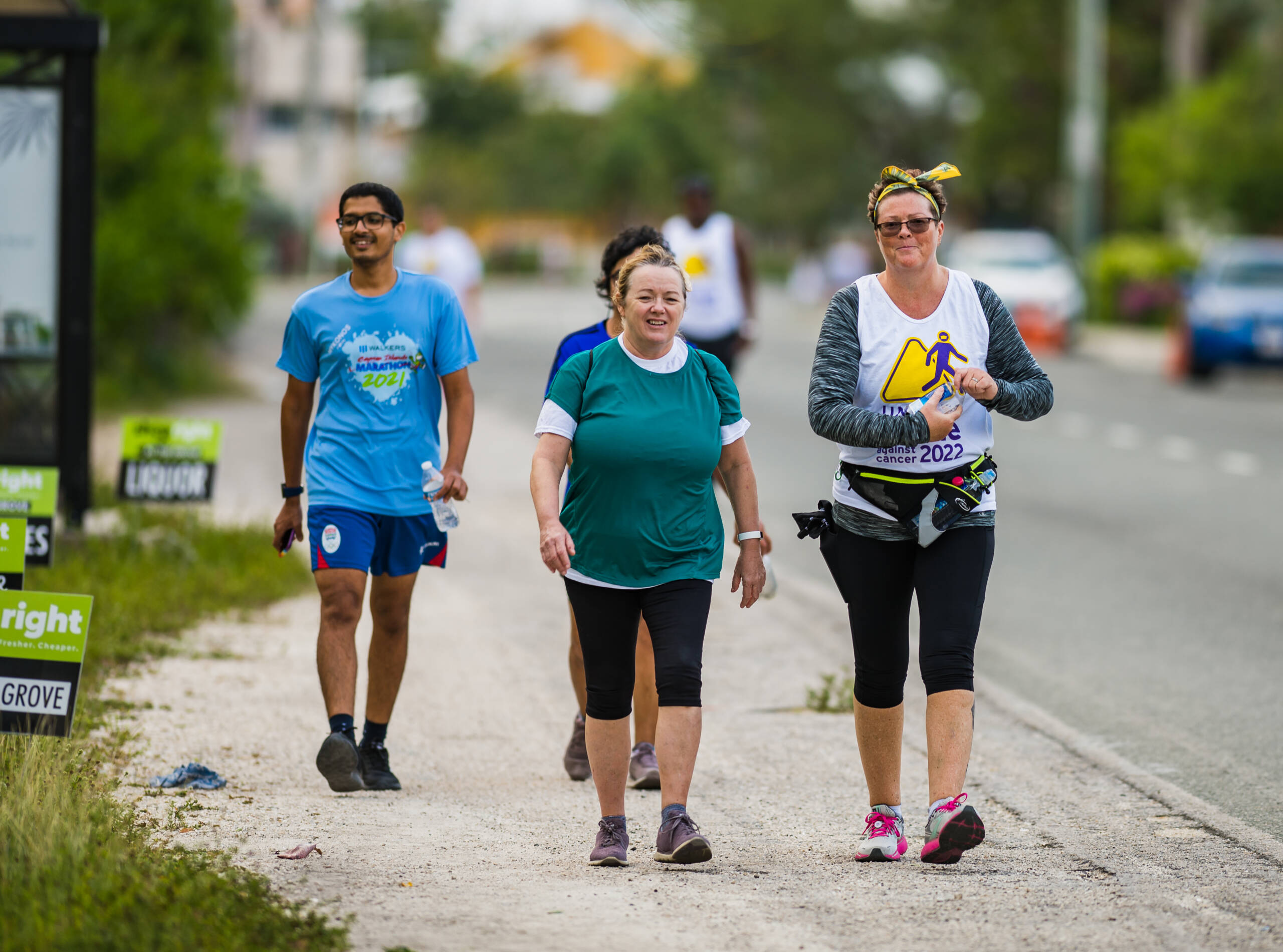 More than 1,400 turn out to ‘Stride’ solo against cancer - Cayman Compass