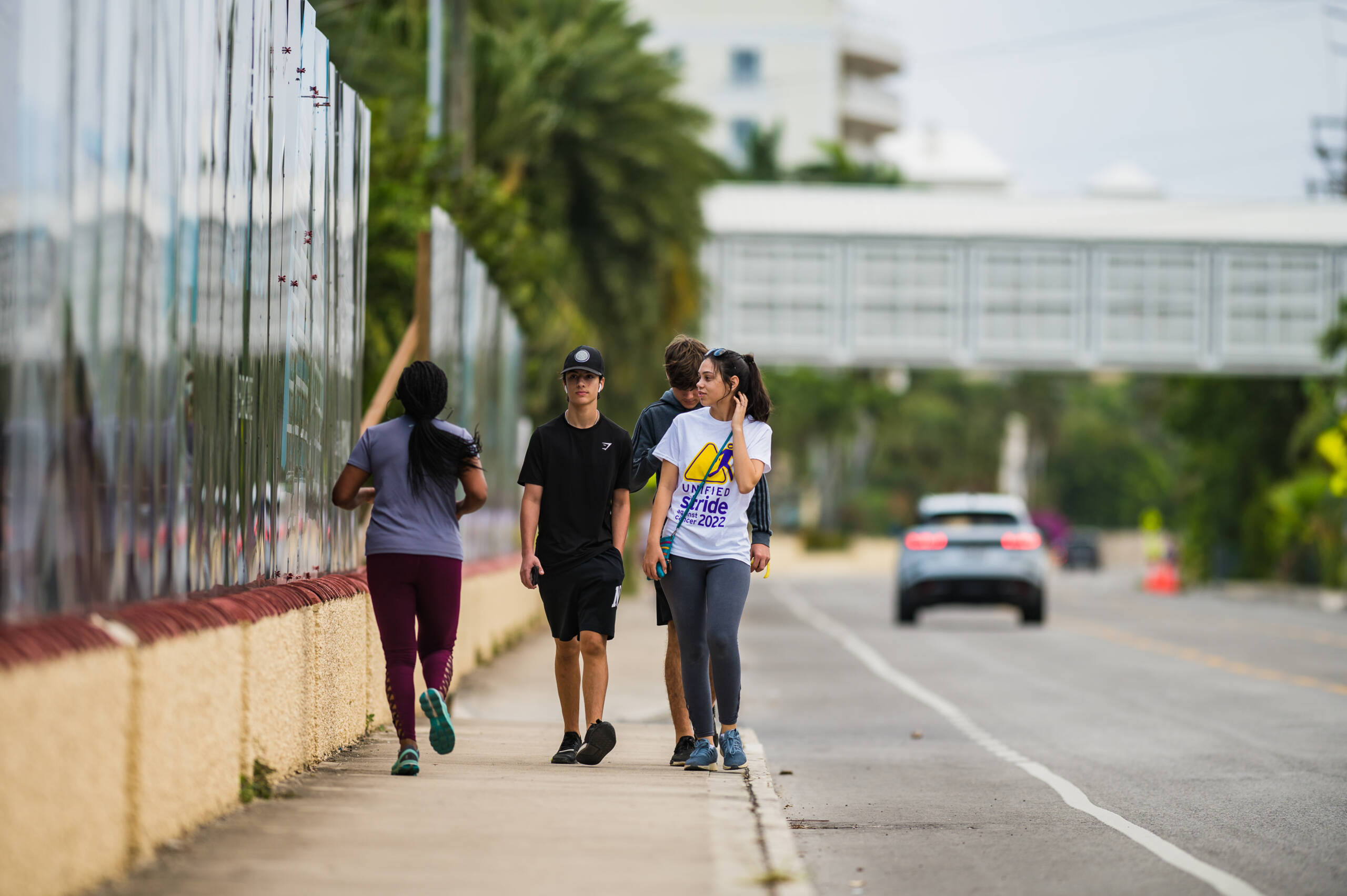 More than 1,400 turn out to ‘Stride’ solo against cancer - Cayman Compass