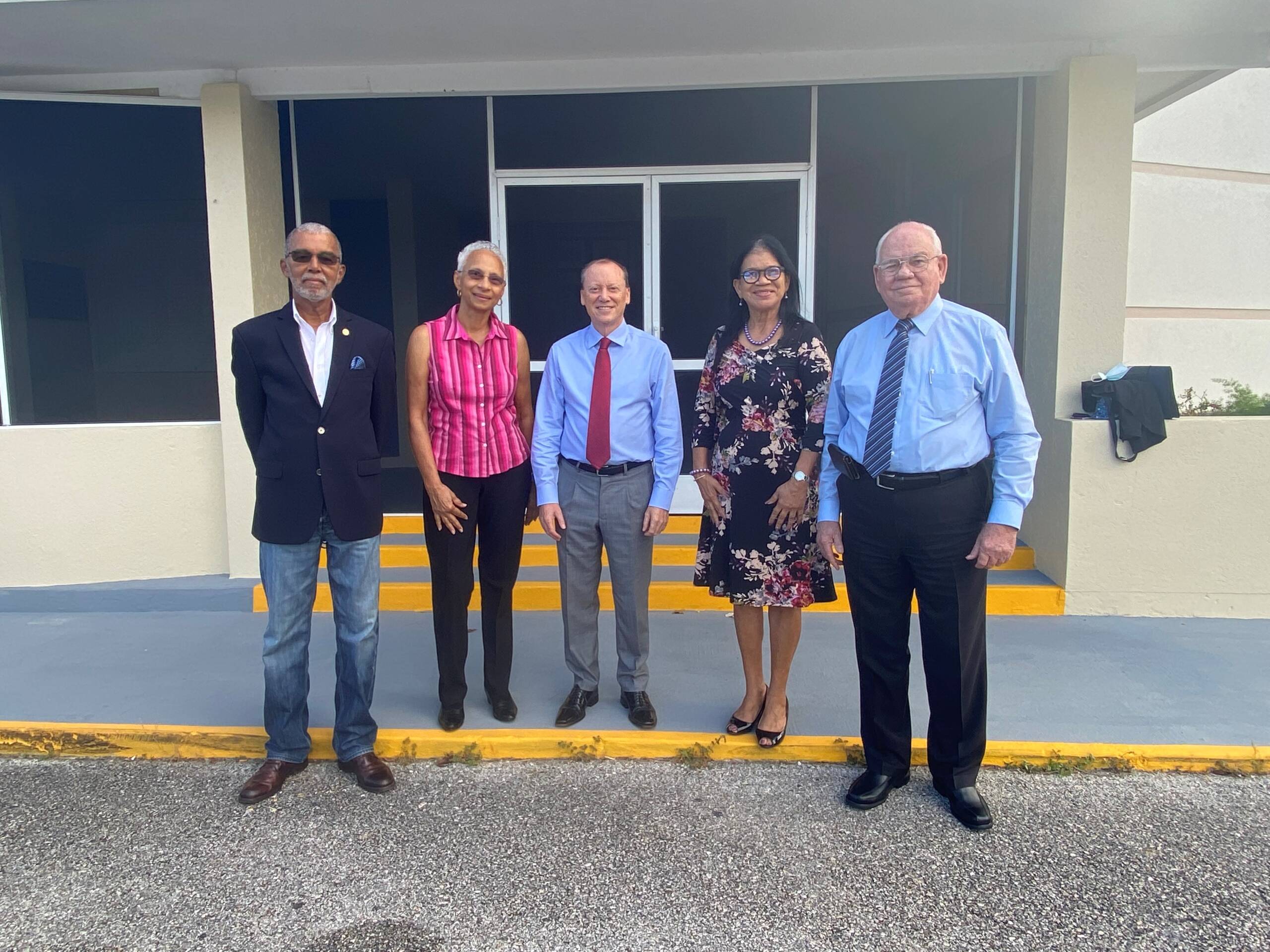 Caymanian Proud: Memories of Her Majesty - Cayman Compass