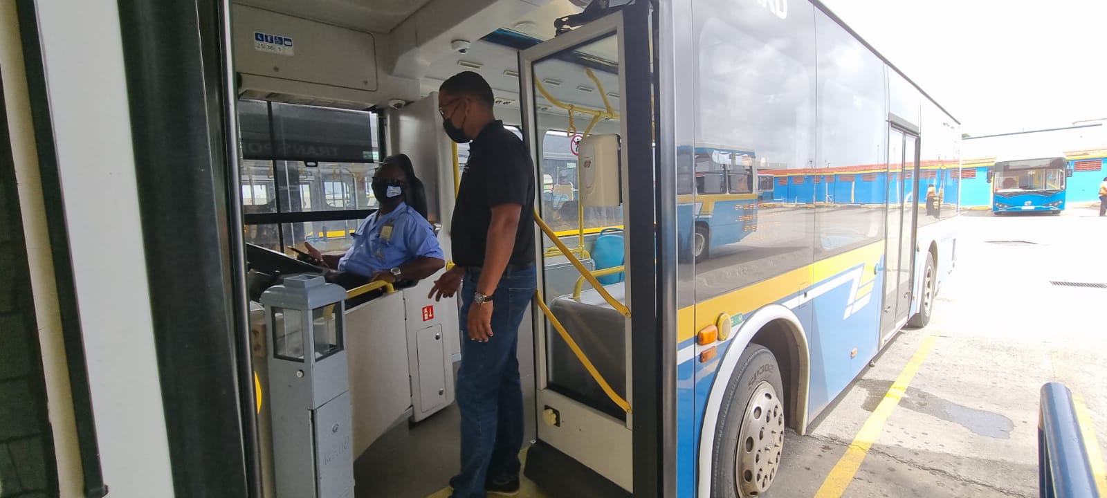 Cayman looks to partner with Barbados on creation of local public bus ...