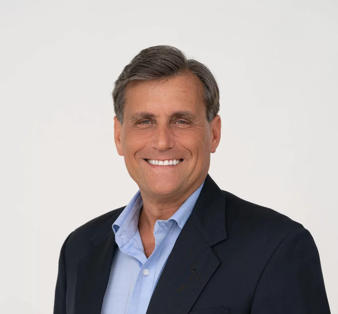 Fidelity Bank appoints Freeman as new chief executive - Cayman Compass