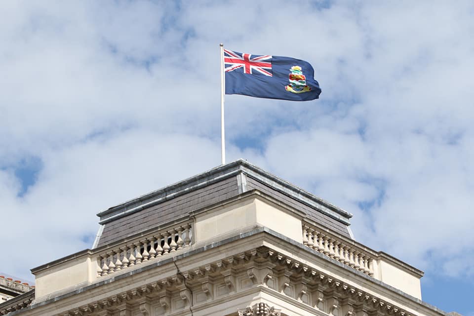 Queen sends good wishes to Cayman on Constitution Day - Cayman Compass