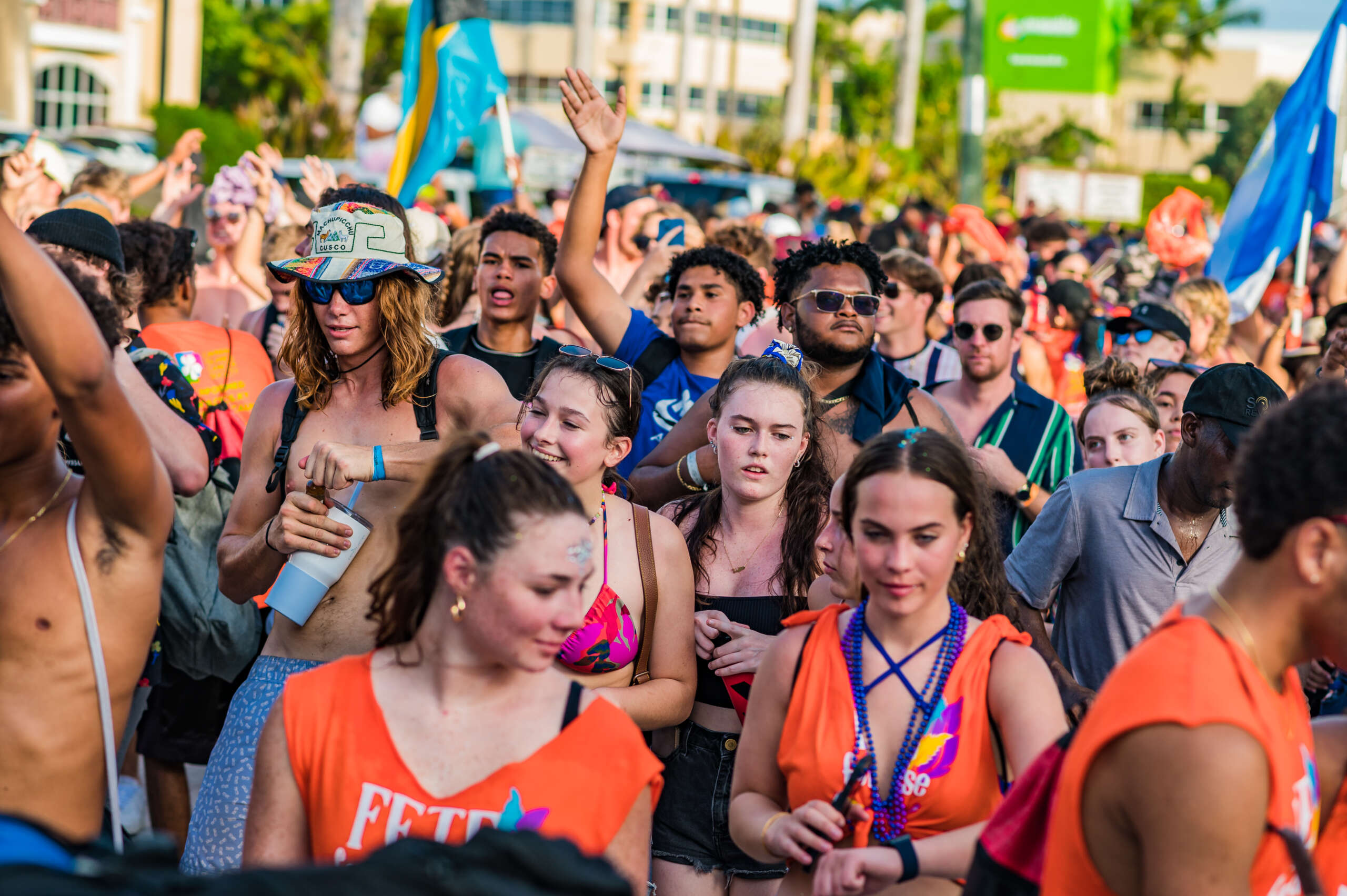 CayMAS-0028 - Cayman Compass