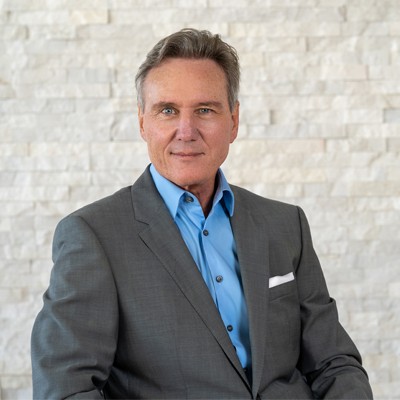 Kim Lund - Cayman Compass