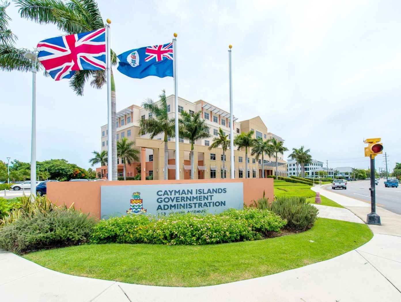 Civil servants to get 5% pay increase - Cayman Compass