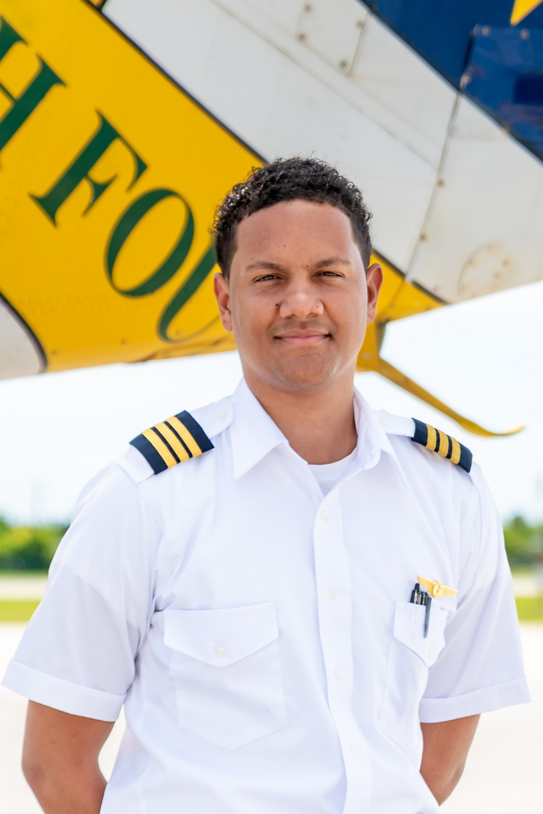 Two young Caymanian pilots take to skies on Cayman Airways Express ...