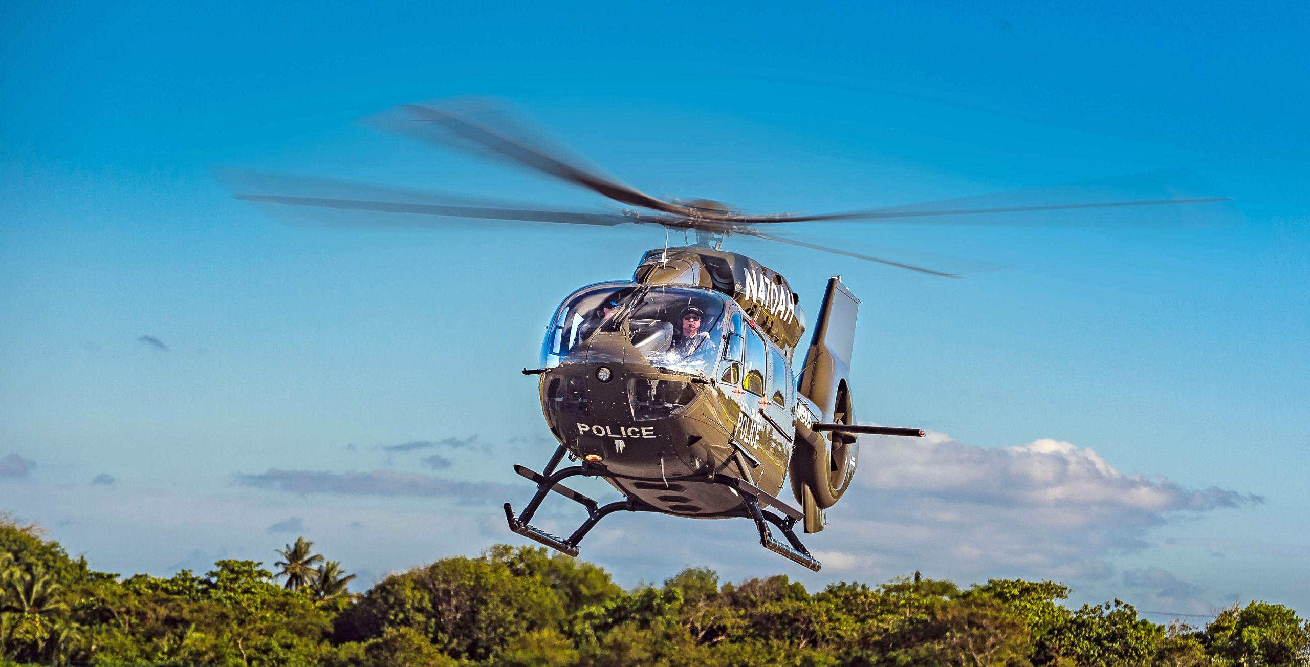 High-speed pursuit leads to 3-car pile-up, arrest of driver - Cayman ...