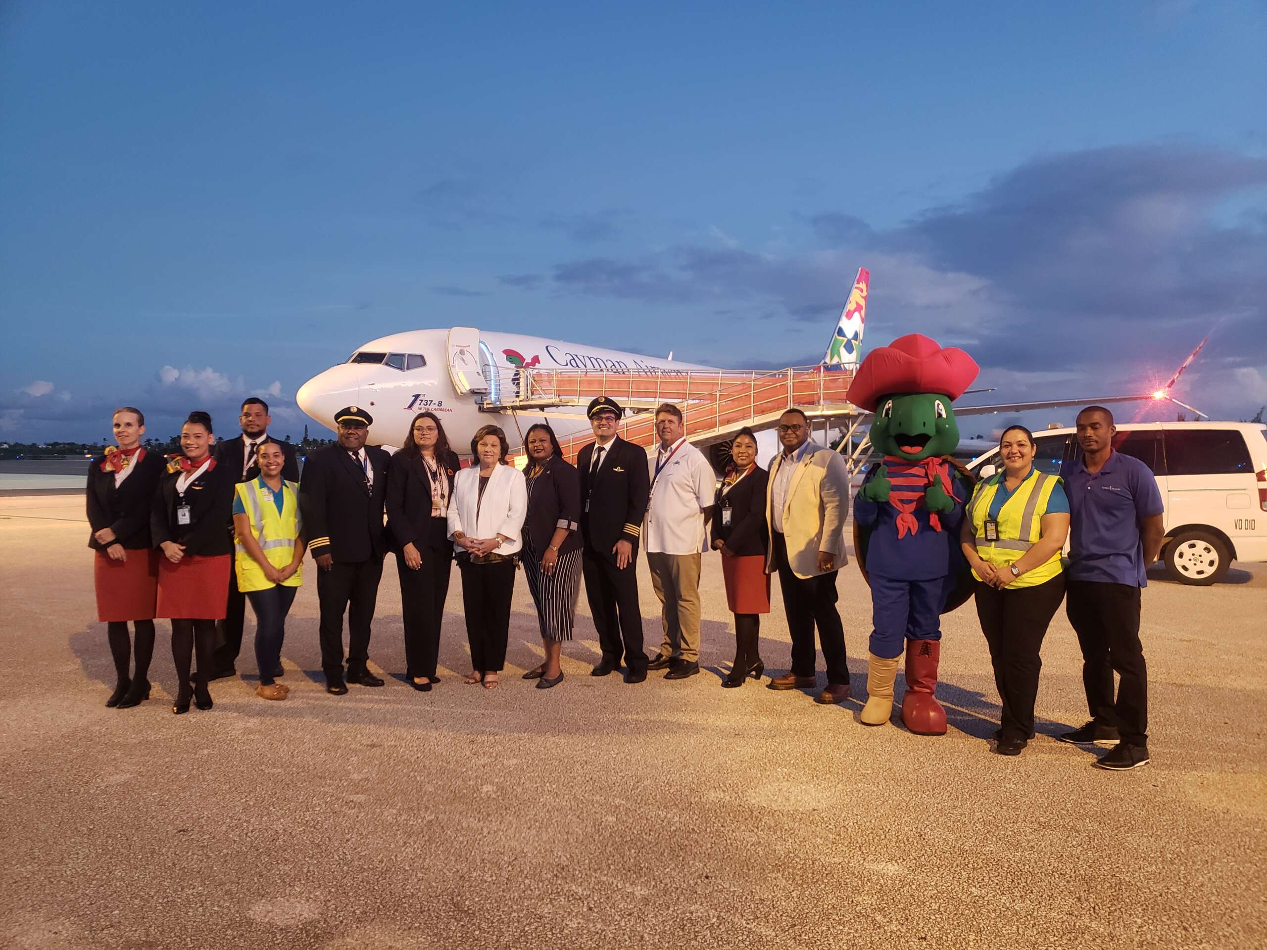 Cayman Airways makes inaugural flight from Los Angeles to Cayman ...
