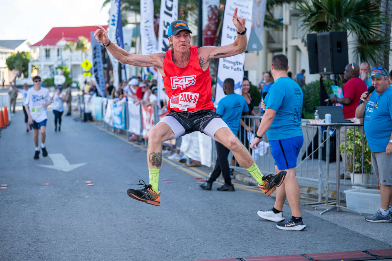 Record set at Cayman marathon - Cayman Compass