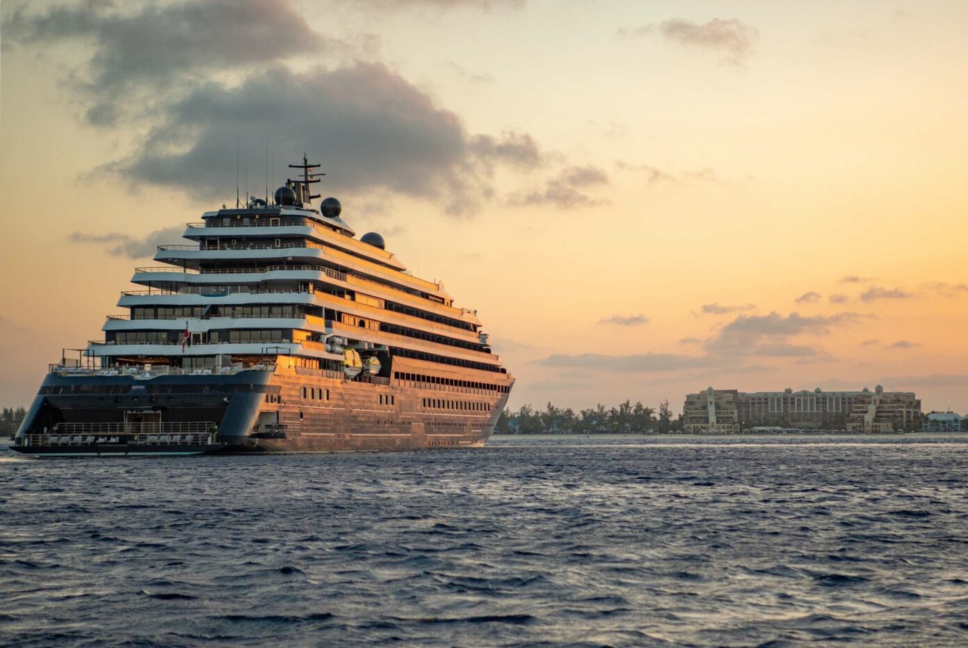 Cayman looks to tap ultra luxury yacht cruise market - Cayman Compass