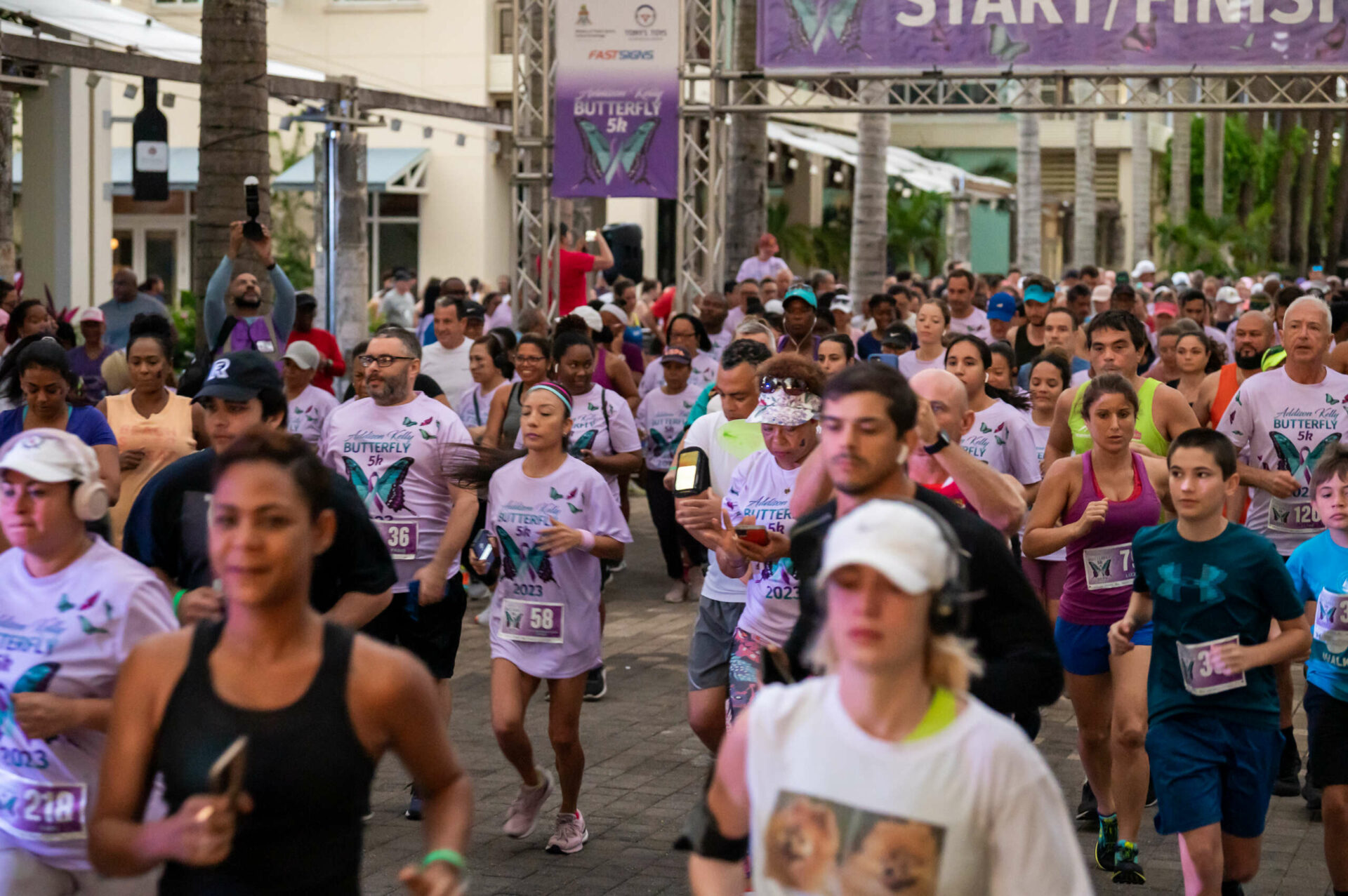 Kelly family 'overwhelmed' as Addi's 5k draws 1,000 supporters - Cayman ...