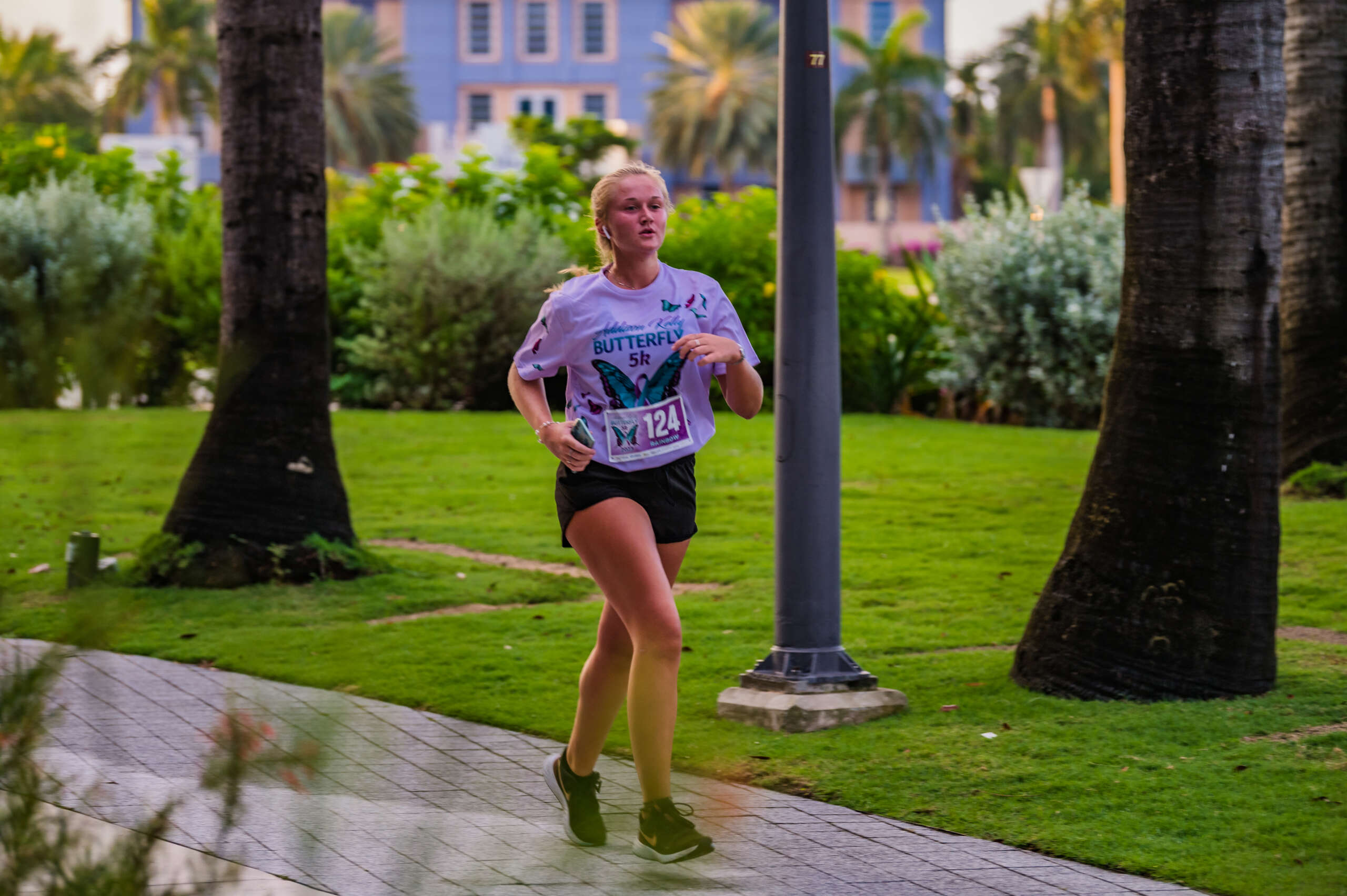 Kelly family 'overwhelmed' as Addi's 5k draws 1,000 supporters - Cayman ...