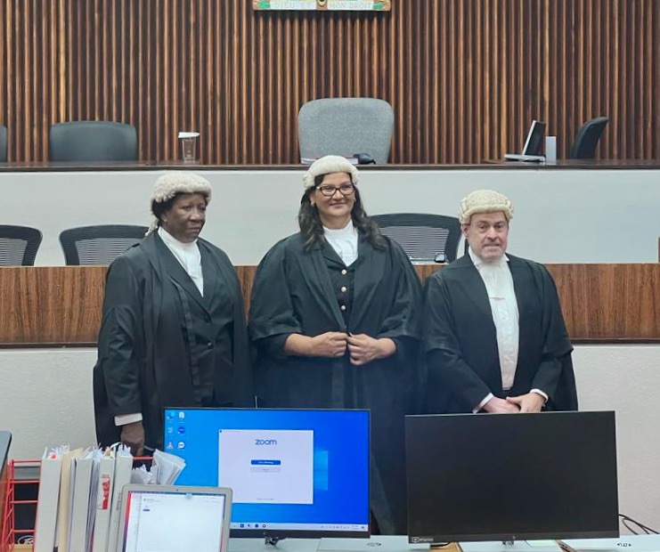 Reformed drug addict called to the bar as Cayman’s newest attorney ...